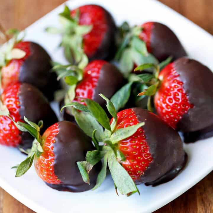 Dark Chocolate Covered Strawberries - Healthy Recipes Blog