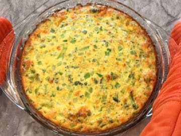 Crustless Broccoli Quiche with Cheddar and Scallions - Healthy Recipes Blog