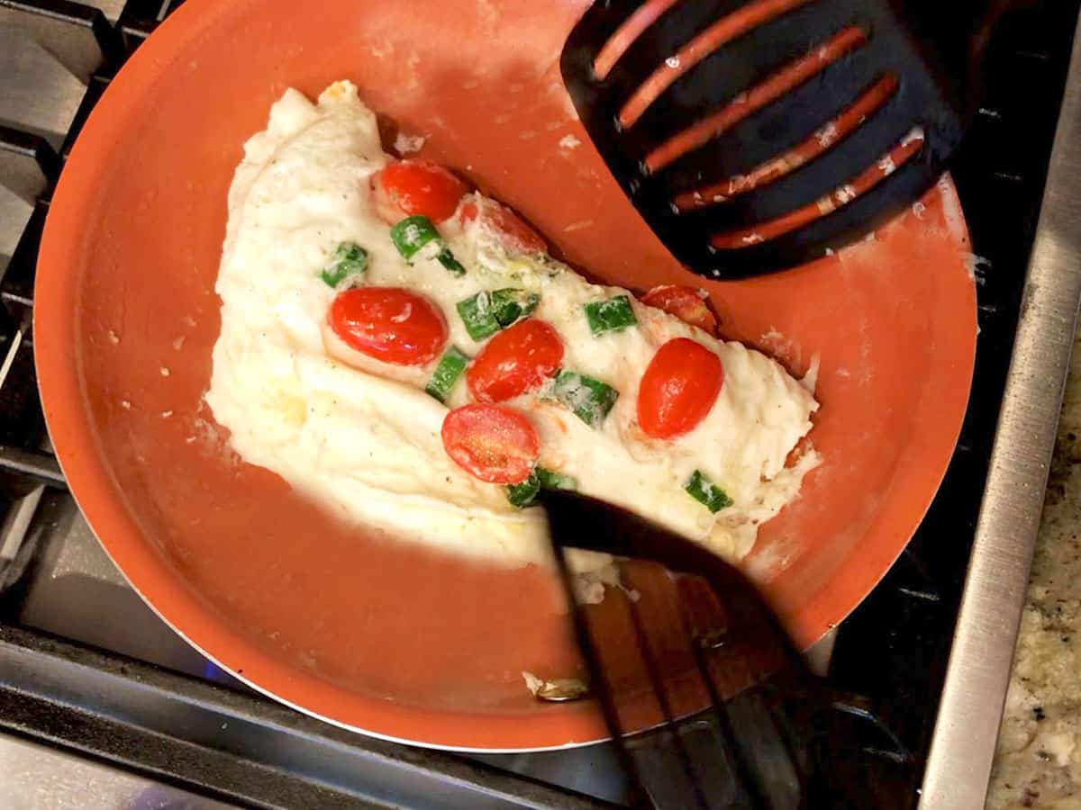 Fluffy Egg White Omelette - Healthy Recipes Blog