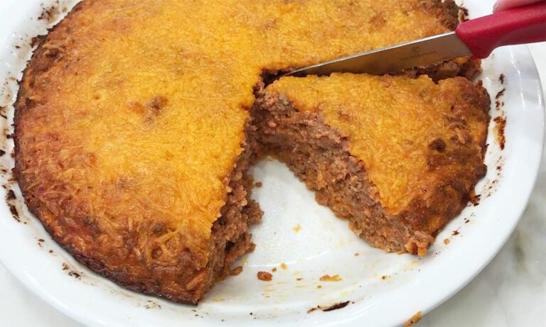 Keto Meat Pie with Cheddar - Healthy Recipes Blog