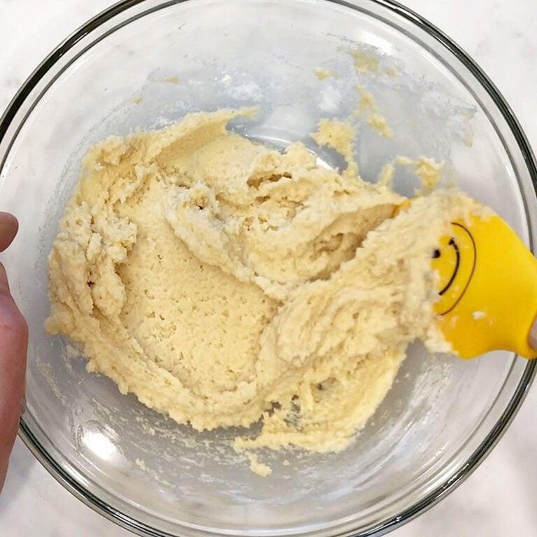 Keto Biscuits (Tender and Fluffy) - Healthy Recipes Blog