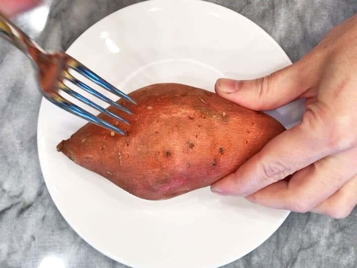 10-Minute Microwave Sweet Potato - Healthy Recipes Blog