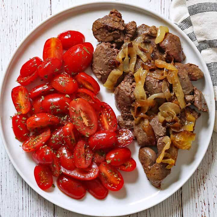 Sautéed Chicken Livers with Golden Onions - Healthy Recipes Blog